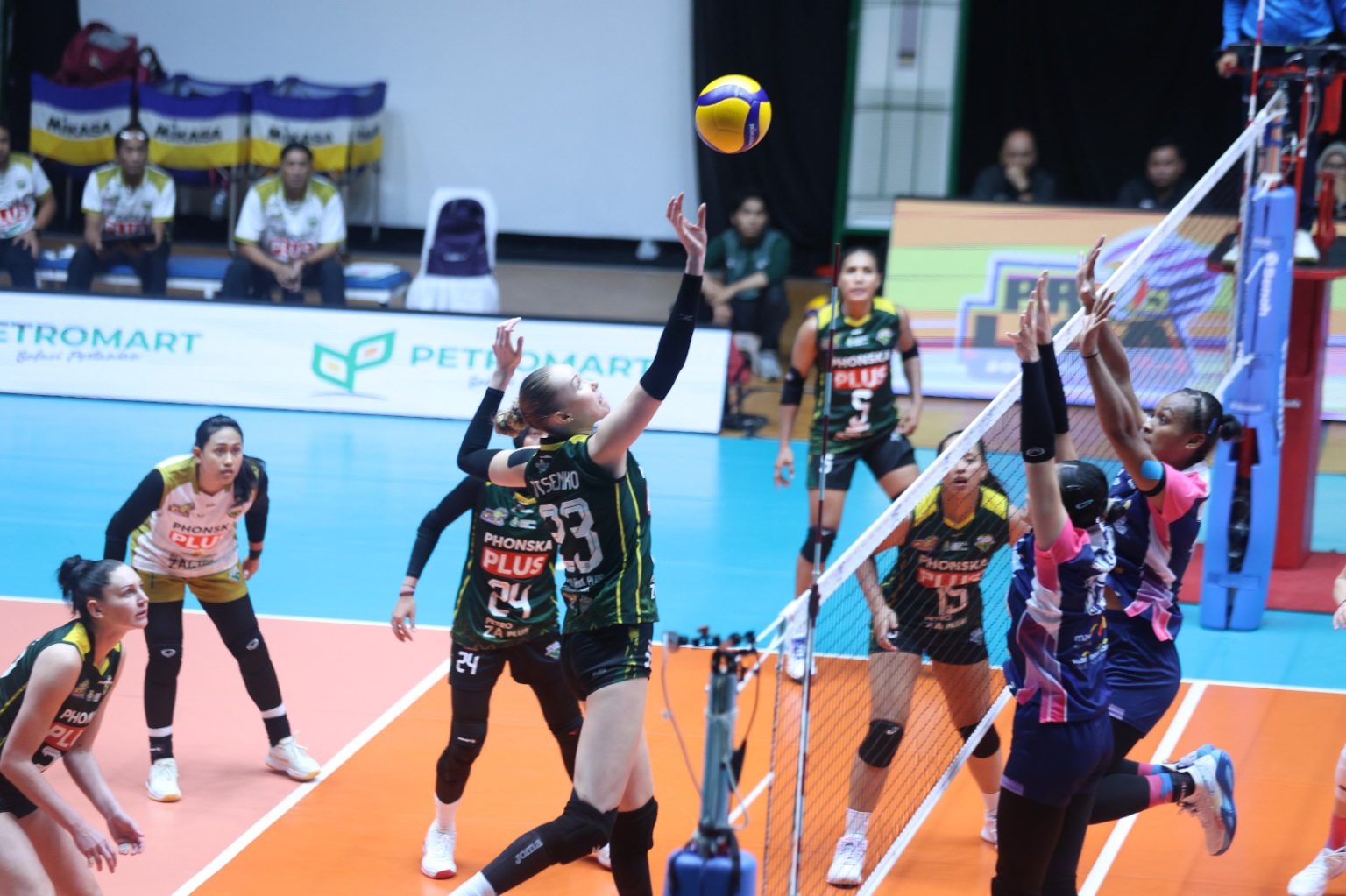 Phonska Plus Tak Terkalahkan Sekaligus Juara Putaran Pertama - Proliga 2026